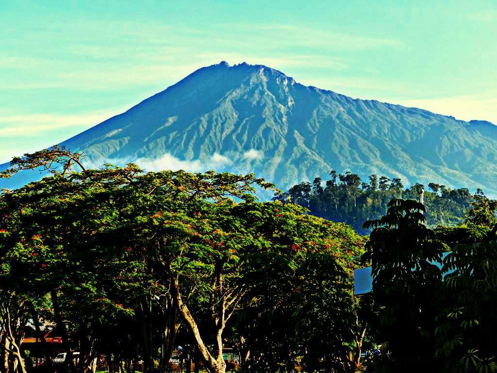 Discovering Mount Meru - Heart Of Africa Expedition