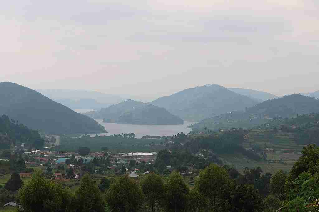Find out the best tourist resorts in the Kisoro area - Heart Of Africa ...